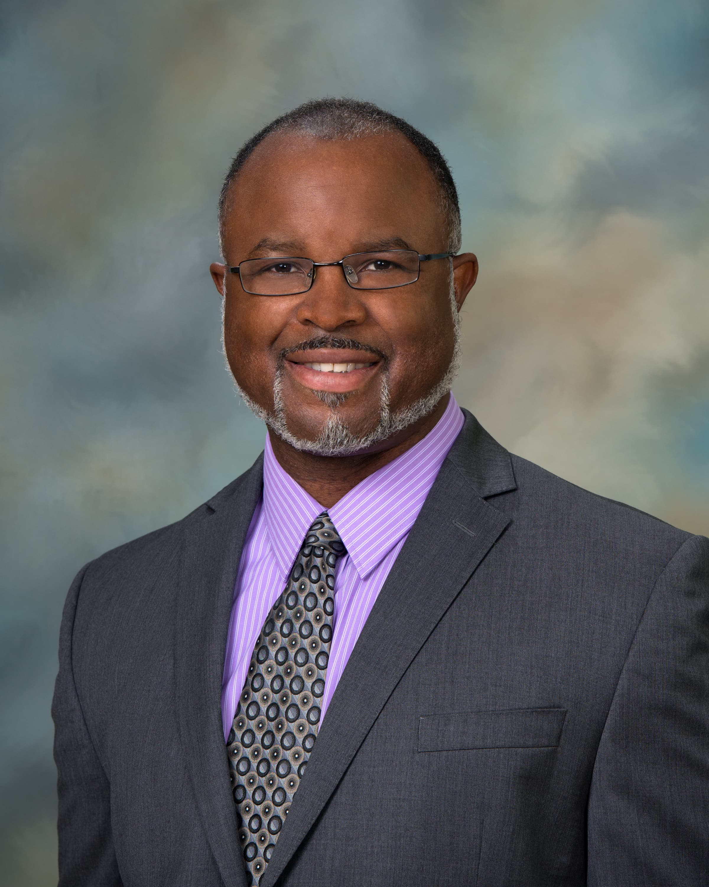 Dr. Roger Le, MD, Urology | Baytown, TX | WebMD