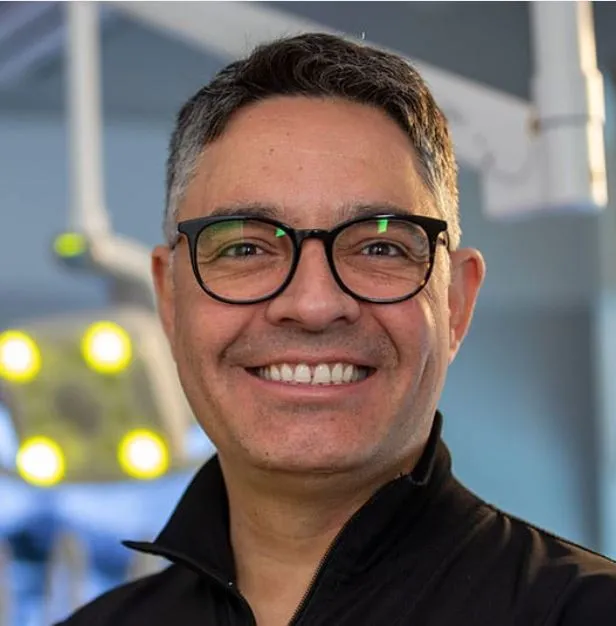 Dr. William Schiro, MD, Oral & Maxillofacial Surgery | Lansing, MI | WebMD