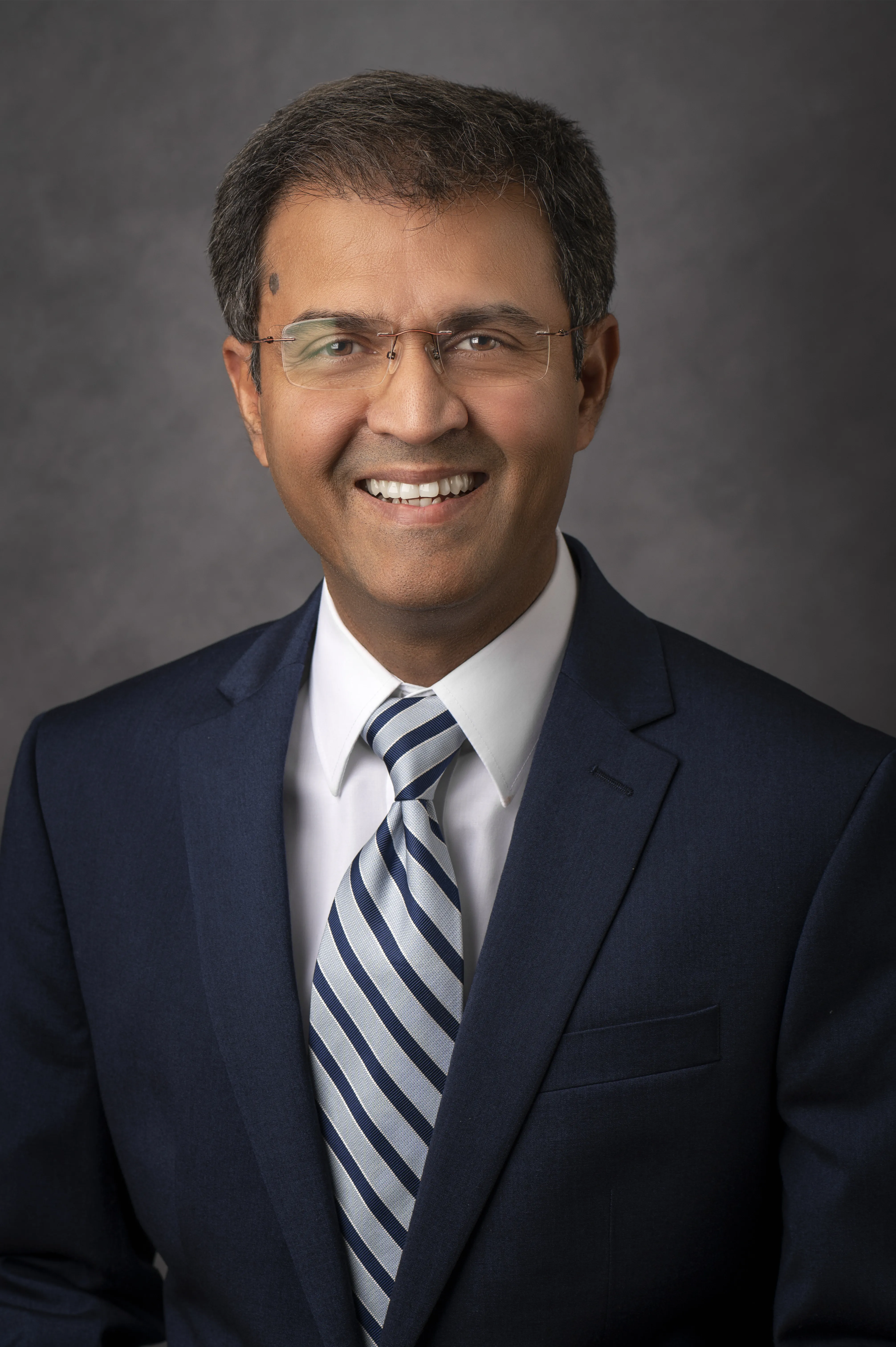Dr. Naveen Lobo, MD, Oncology | Decatur, AL | WebMD