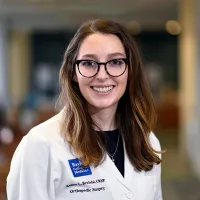Amber Breindel, NP, Orthopedic Surgeon | Houston, TX | WebMD