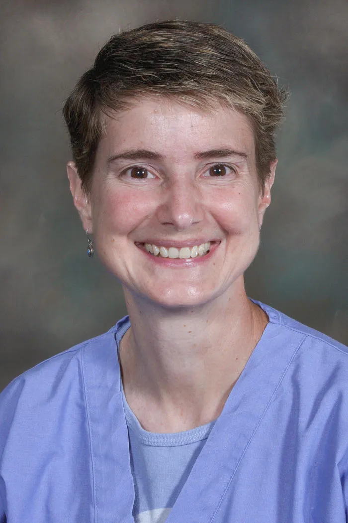 Dr. Kelly Huiatt, MD, Critical Care Medicine | Rochester, NY | WebMD