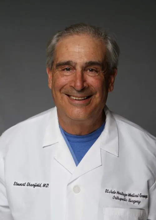 Dr. Arash Dini Md, MD, Orthopedic Surgery | Los Angeles, CA | WebMD