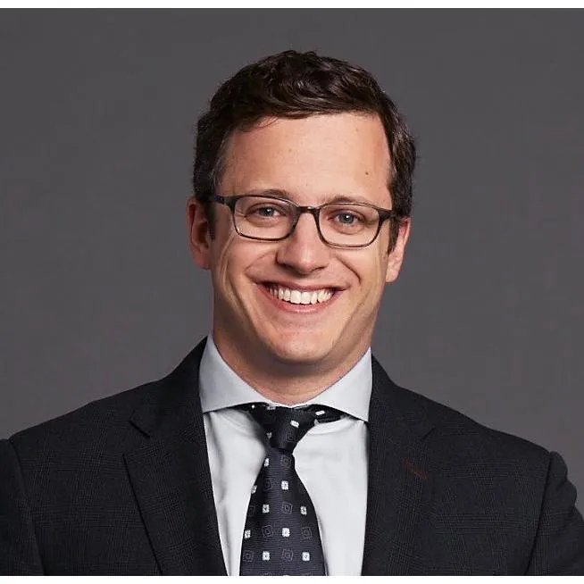 Dr. Nicholas Yohe, MD, Orthopedic Surgery | Bay Shore, NY | WebMD