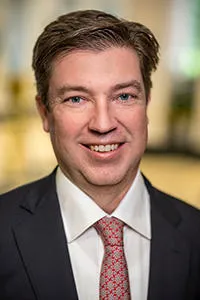 Dr. Jeffrey Guttman, MD, Orthopedic Surgery | Forest Hills, NY | WebMD