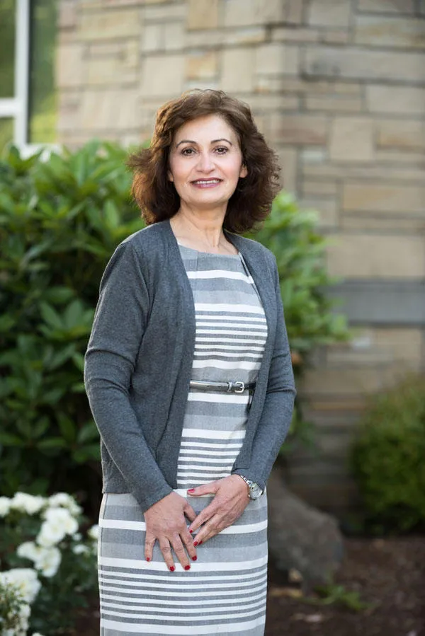 Dr. Elaheh Tehranchi, MD | Vancouver, WA | Internal Medicine