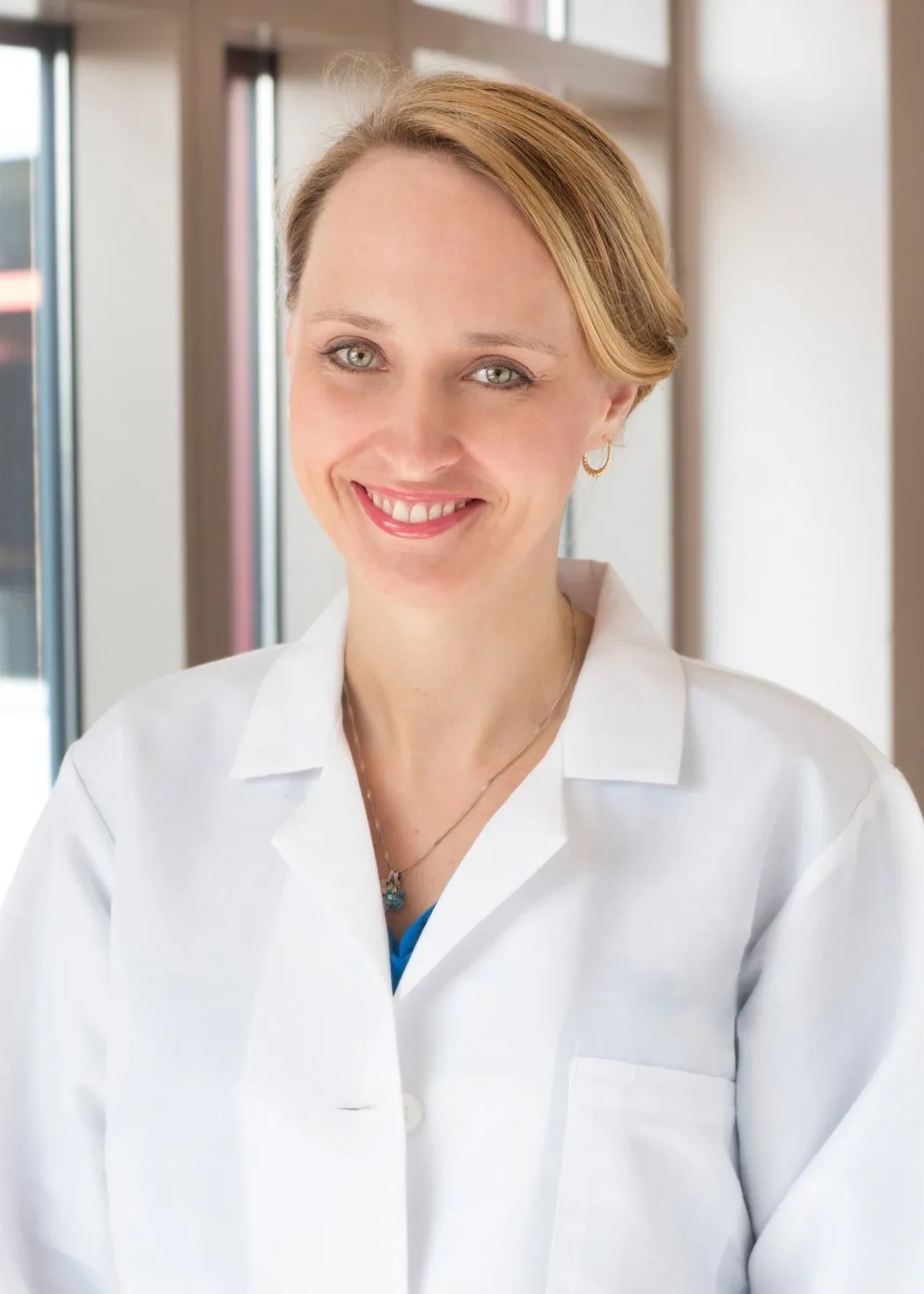 Dr. Alexandra M. Smith, MD | Boston, MA | Internist/pediatrician