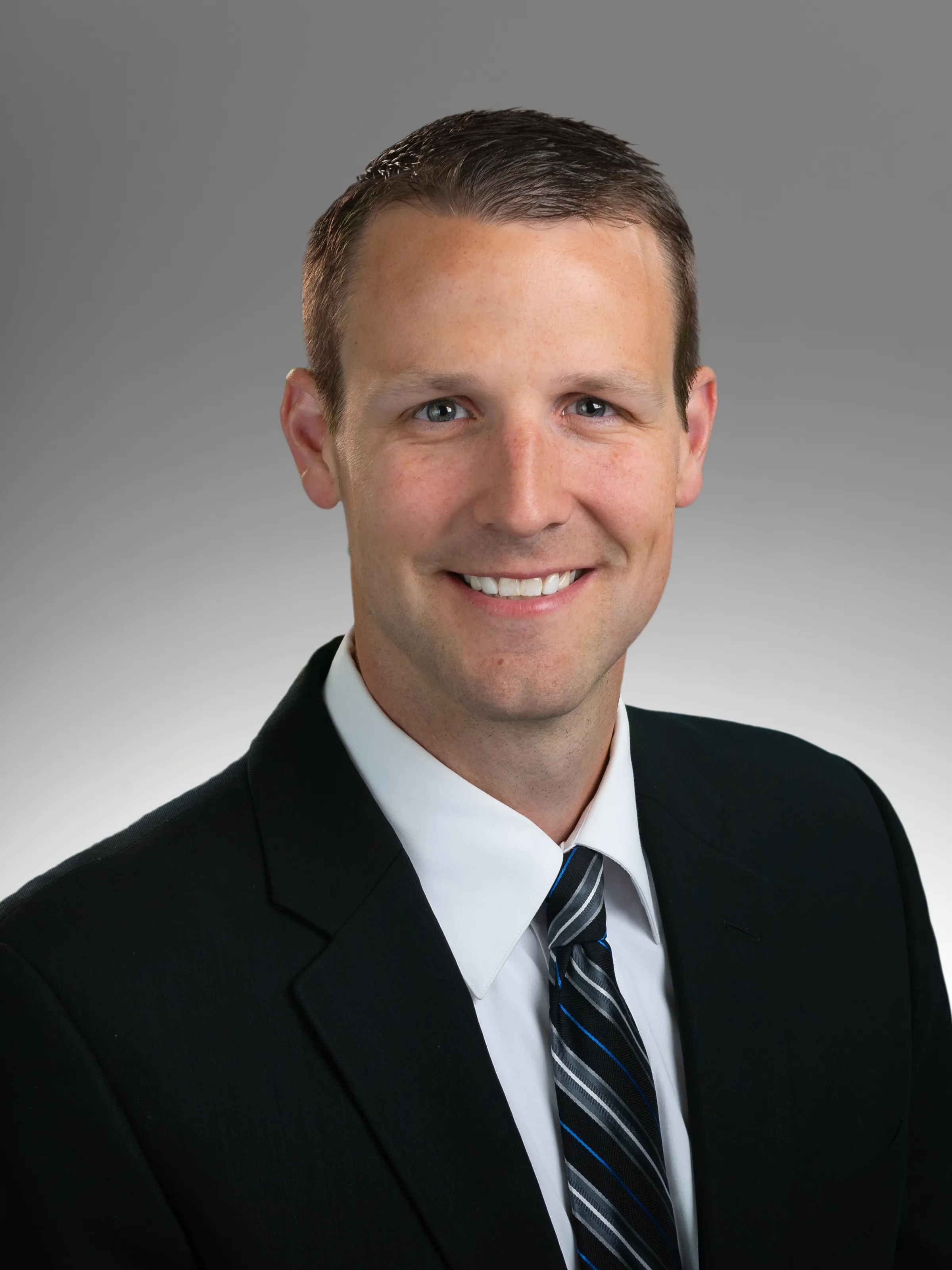 Dr. Brandon Fisher, MD | Fargo, ND | Orthopedic Surgeon