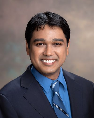 Dr. Omesh Toolsie, MD, Critical Care Medicine | Eau Claire, WI | WebMD