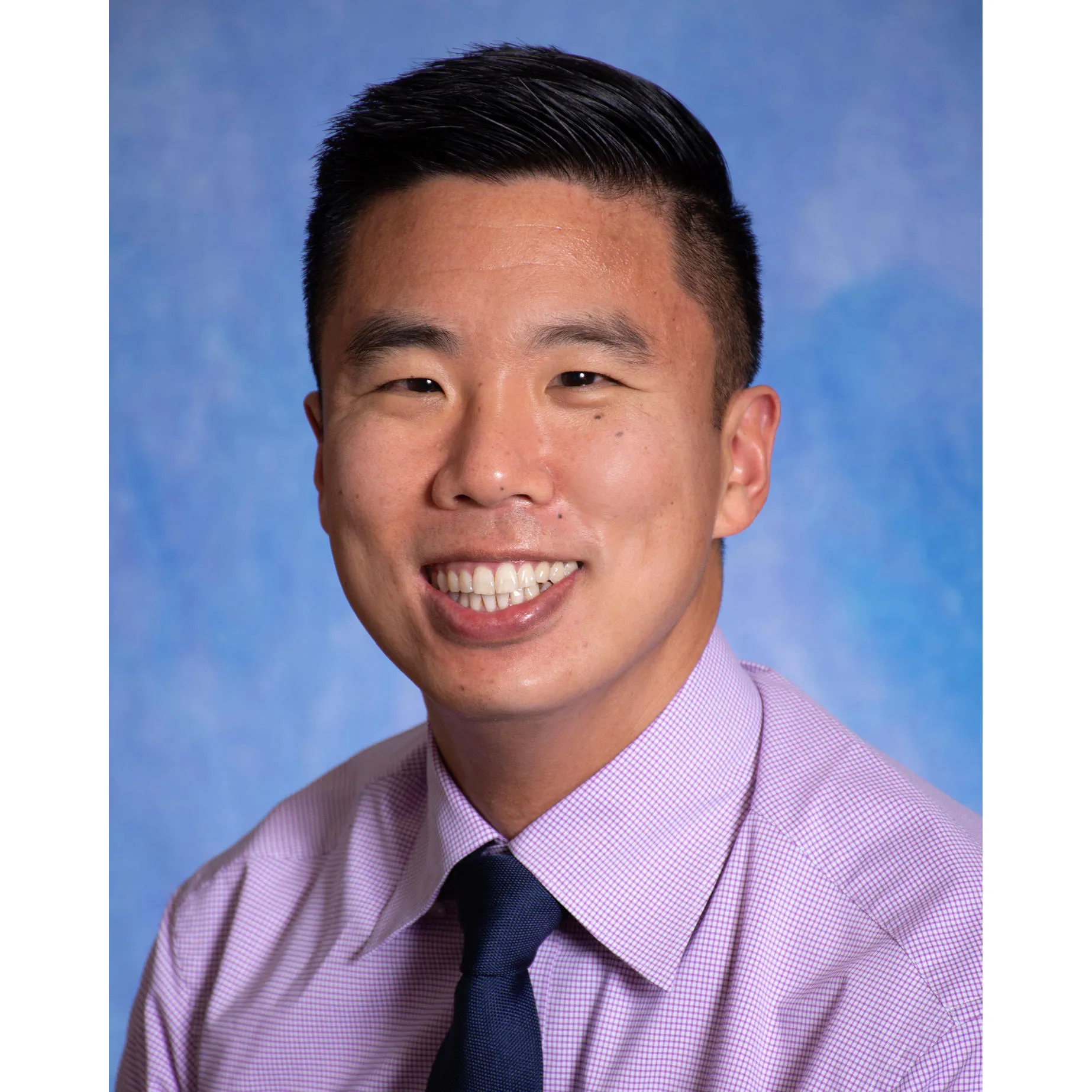 Dr. Shi-Wei Samuel Hwu, MD | Tigard, OR | Family Medicine