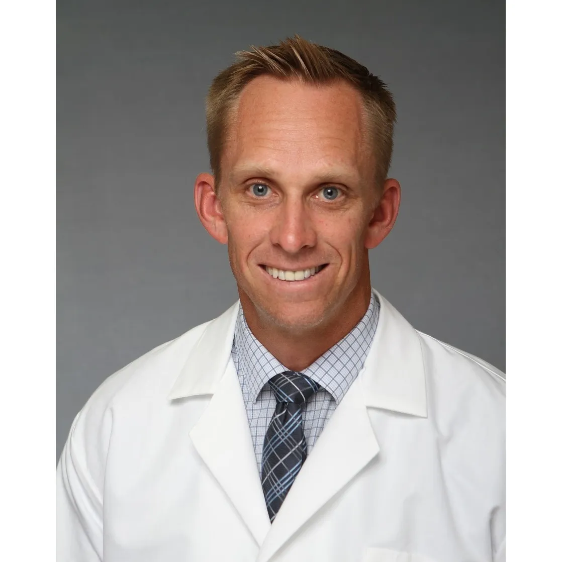 Dr. Jacob Jones, DPM, Surgery | Santa Ana, CA | WebMD