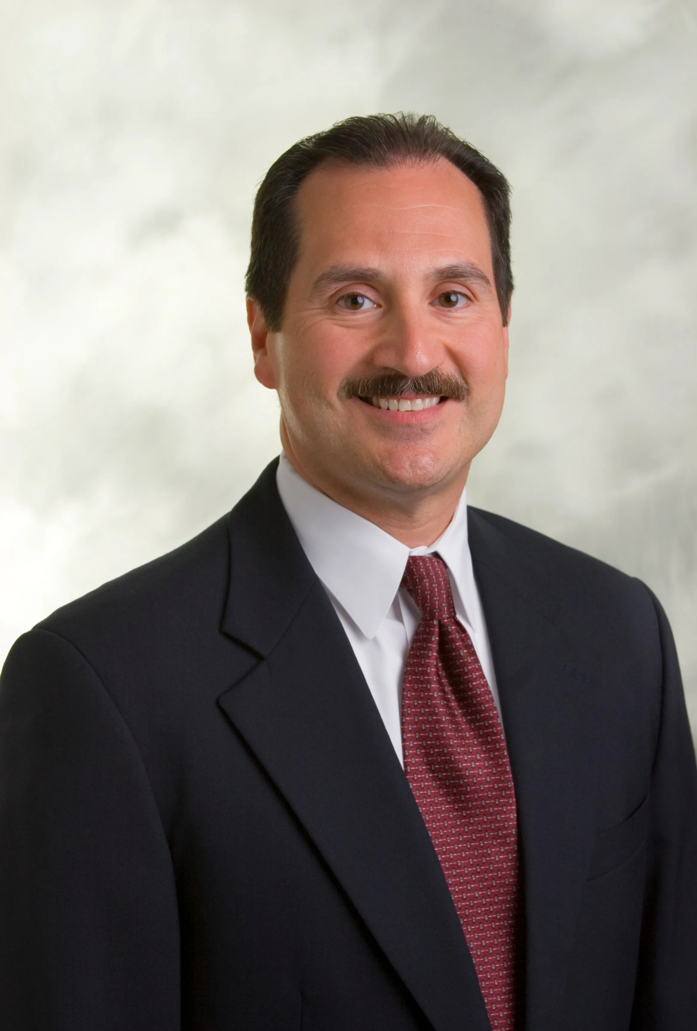 Dr. Robert Flores, MD | Charlotte, NC | Ophthalmology