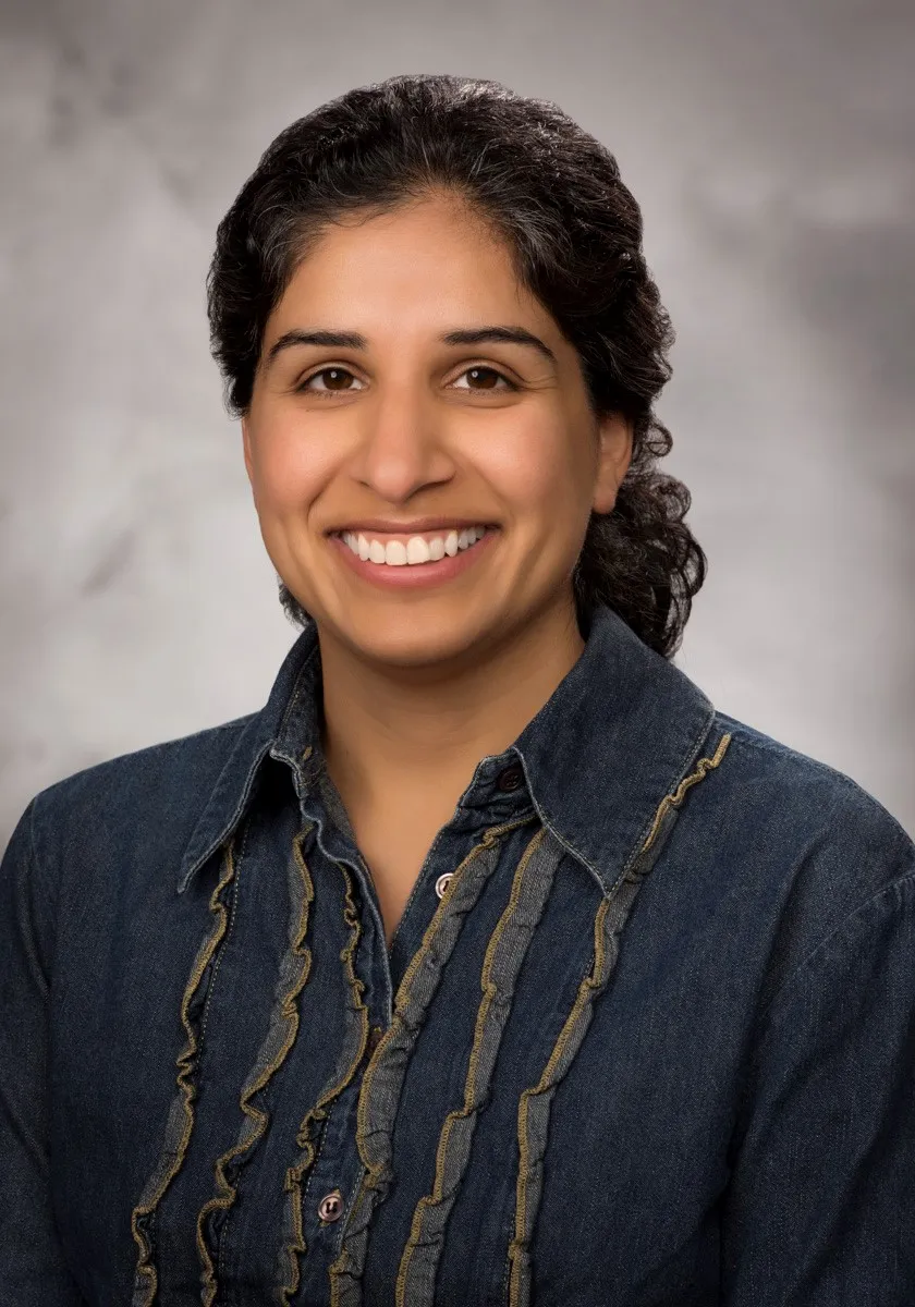 Dr. Seema Kapur, MD | Mchenry, IL | Surgery