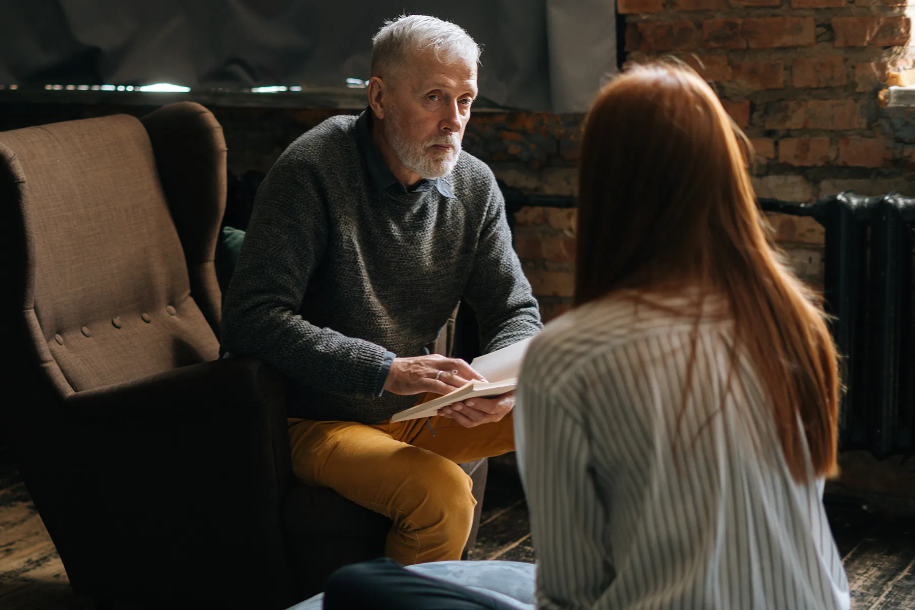 What Is a Psychologist? When to Consult One and What to Expect