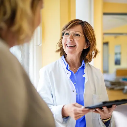 Rheumatoid Arthritis Diagnosis & Tests: How Doctors Diagnose RA