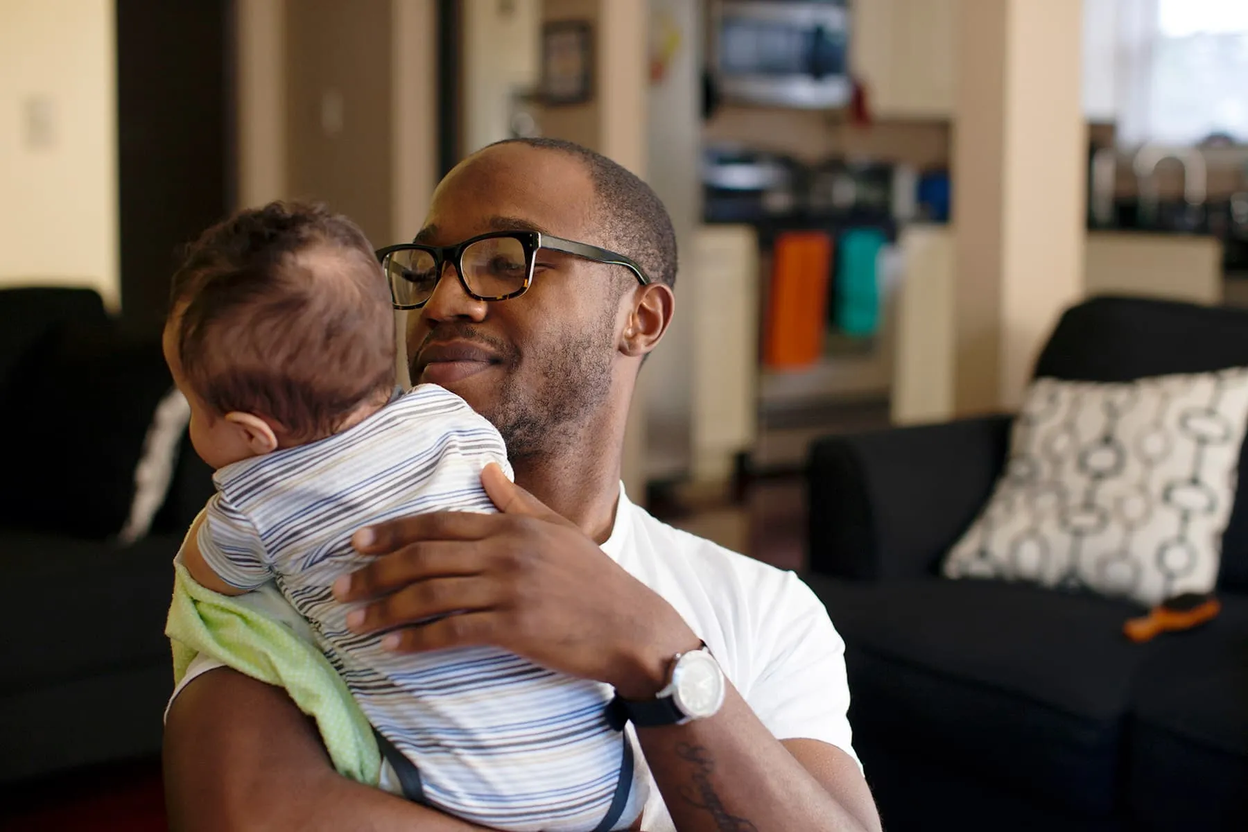 belly ache 3 week old baby