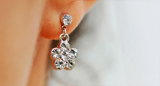 Nickel (Jewelry) Allergies: Symptoms, Treatments, and Avoid Triggers