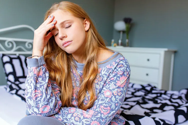Migraine With Aura: Types, Symptoms, Causes, and Treatment